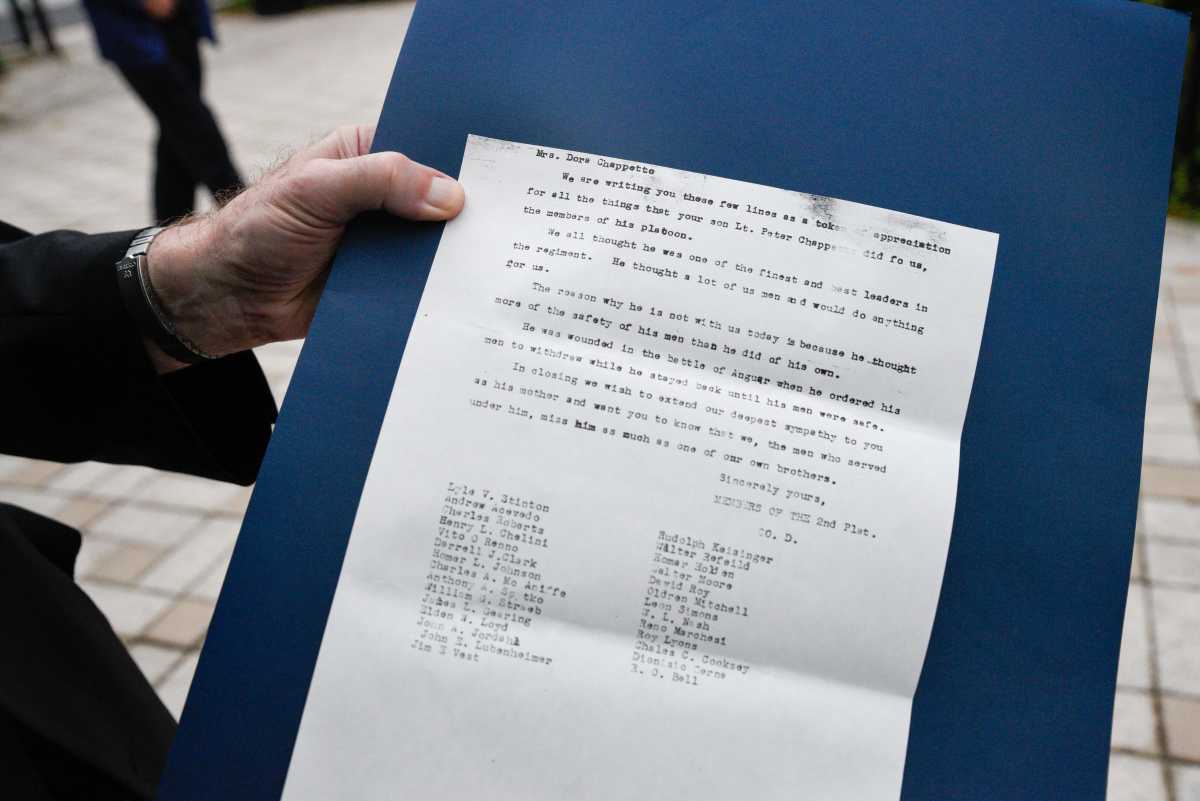 Service held in Astoria’s Chappetto Memorial Park honoring WW ll Vet – QNS