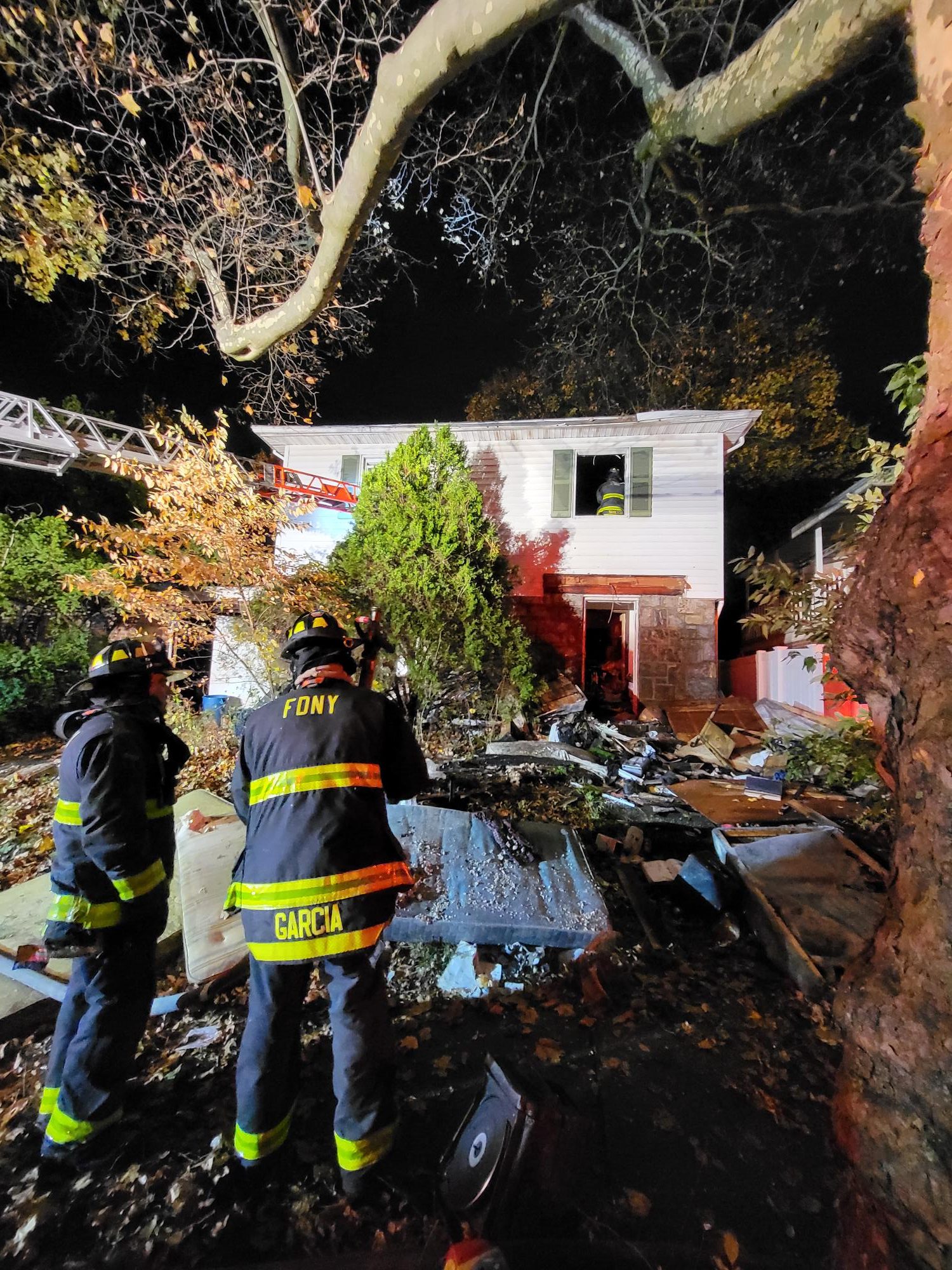 Senior found dead inside clutter-filled Auburndale home, two ...